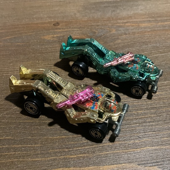 Hot Wheels | Toys | 986 Hot Wheels Zombot Transformer Robot Gold And ...
